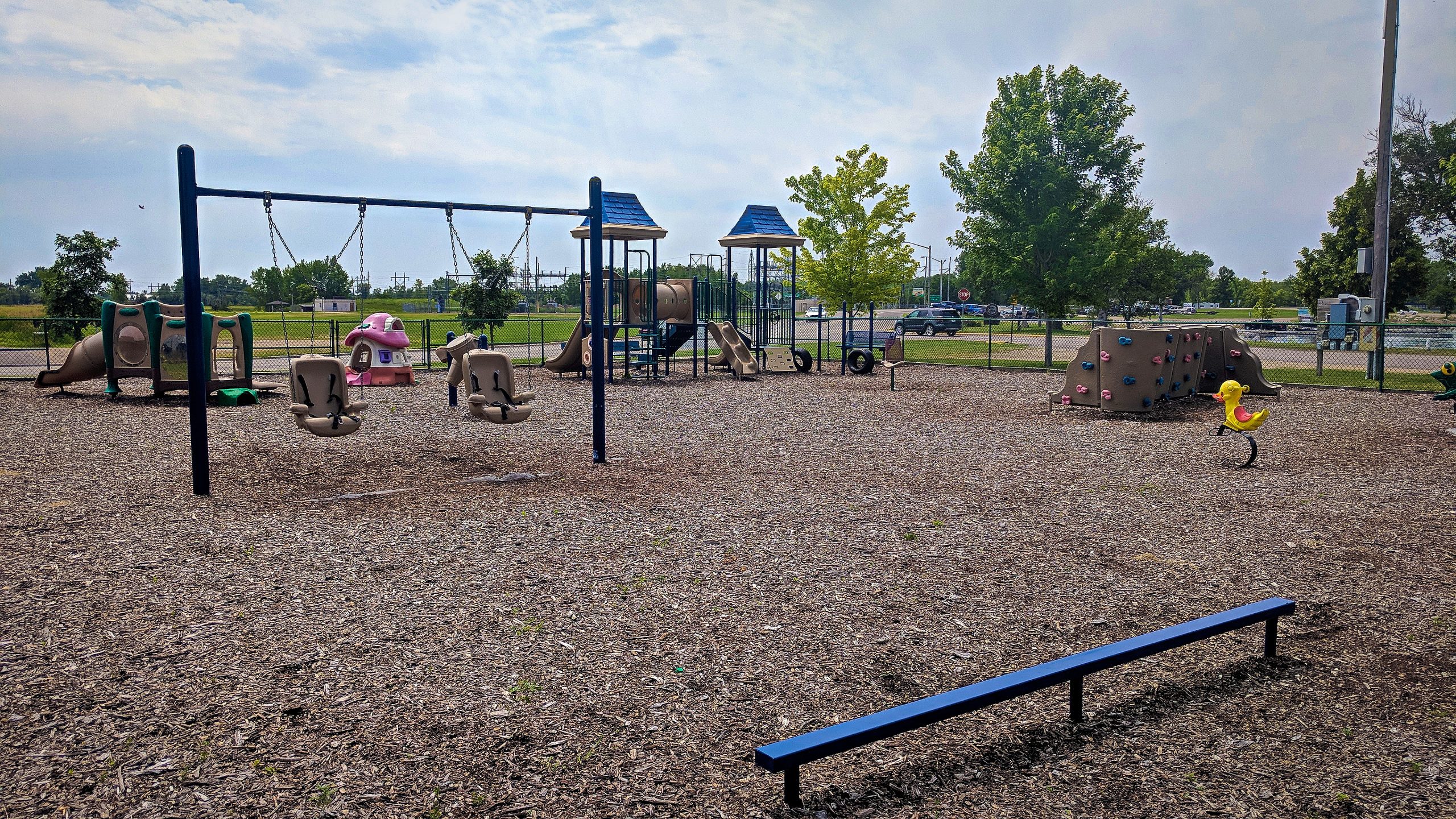 Lakeside Park Playground – MNbump