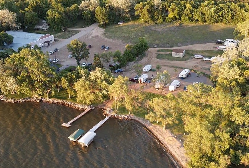 Thompson Rentals RV and Cabins closeup 1 – MNbump